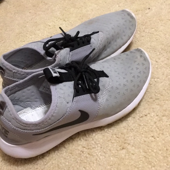 Nike | Shoes | Nike Roche Tennis Shoes | Poshmark
